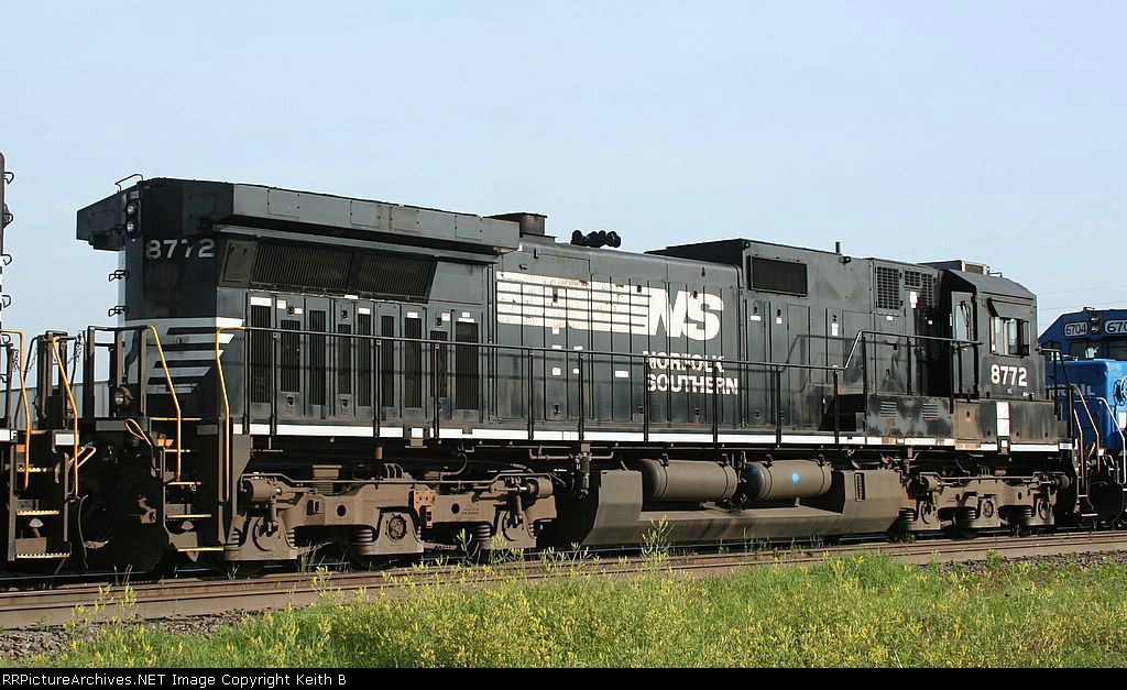 NS 8772